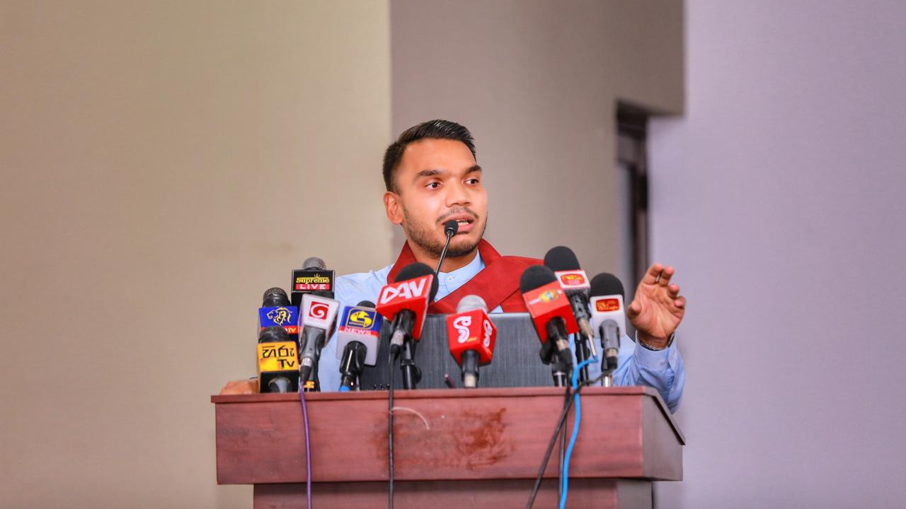 Video - "අපි වගකීම අරන් තියෙන්නේ මේ System එක හදන්න" - නාමල් රාජපක්ෂ