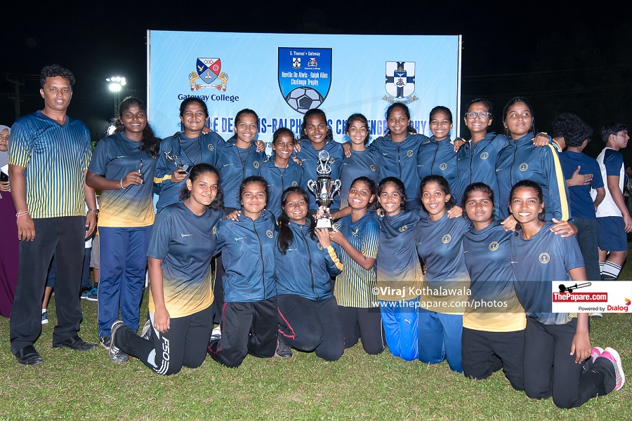 Photos: Gateway College v Visakha Vidyalaya | Friendly Football ...