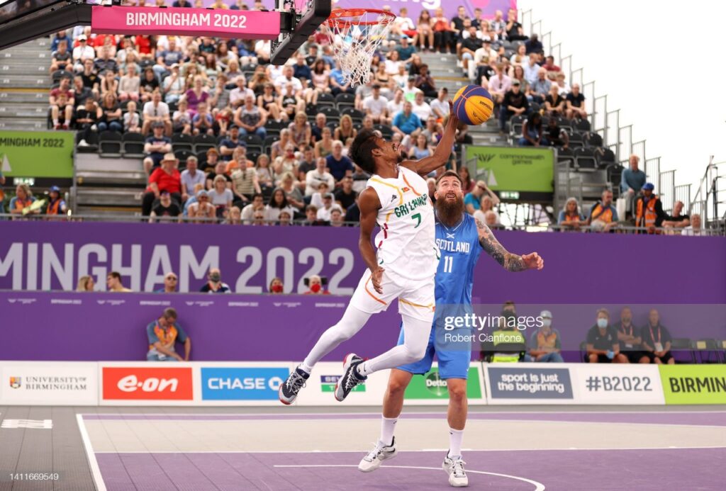 Simron Yoganathan impresses in Birmingham