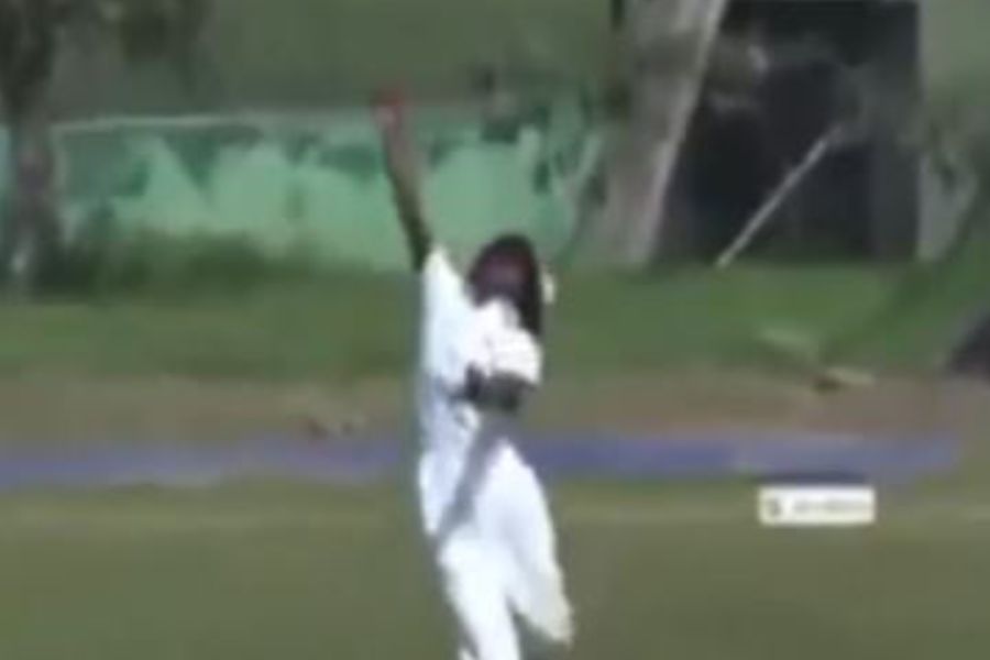 CLIPS - Brilliant one handed catch by Ishira Ayupla | St. Peter's ...
